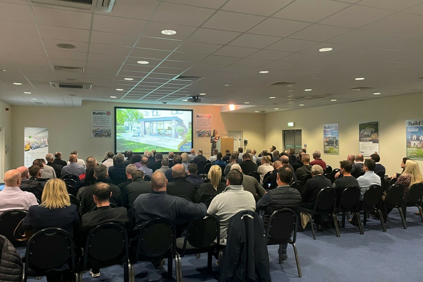 The hup! One Hundred | Ultraframe Trade